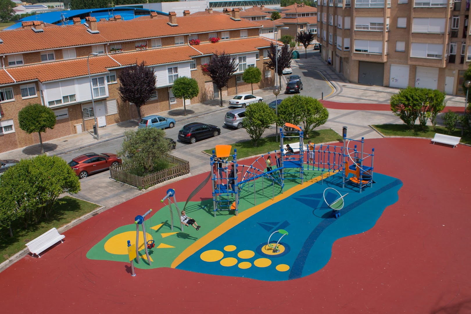 Parque infantil SUMALIM en Berriozar - PequeMap - Lugares, rutas y ...