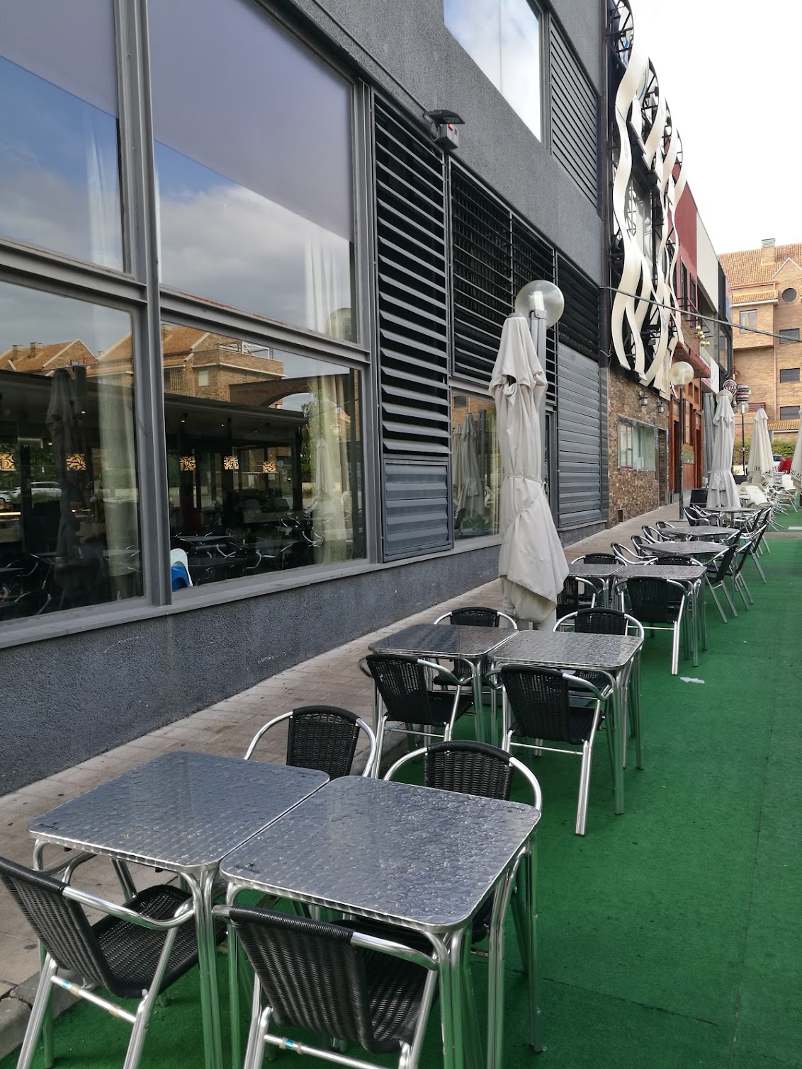 Bulebar Montecanal en Zaragoza - PequeMap - Lugares, rutas y eventos ...